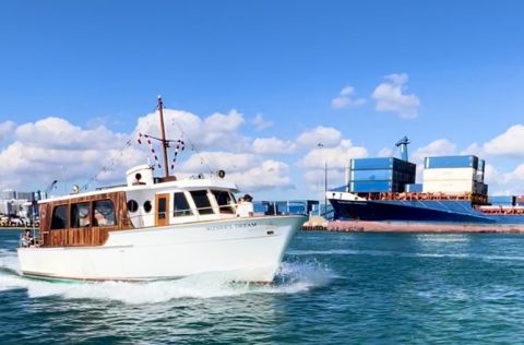 Miami Skyline Cruises – Classic Yacht Boat Tour from Miami Beach